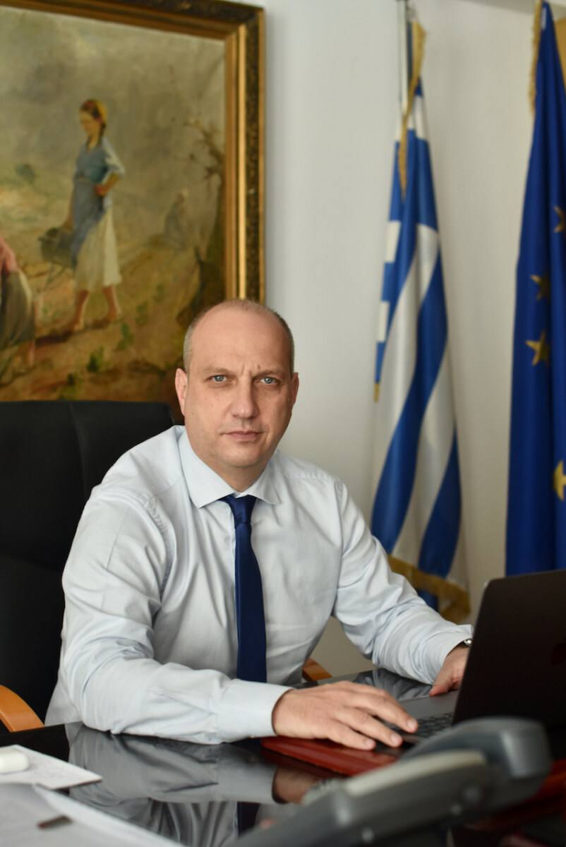 Οικονόμου: Εξετάζονται αυστηρότερες ποινές για τις τροχαίες παραβάσεις ...