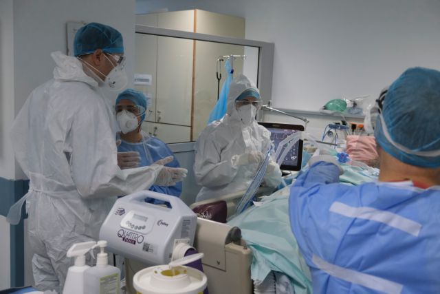 Πάτρα: Ταυτοποιηθηκε ο χτυπημένος ανδρας – Νοσηλεύεται διασωληνωμένος ...