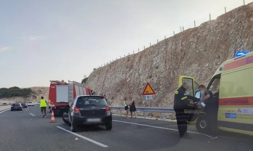 Σοκ: Tραγωδία με δύο νεκρούς - ΙΧ παρέσυρε ζευγάρι μπροστά στα μάτια ...