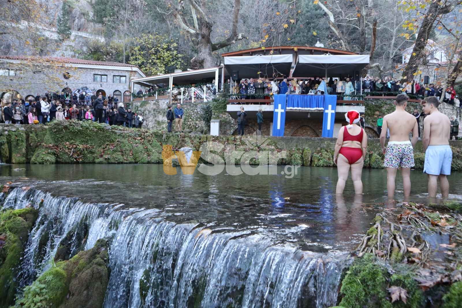 Ο εορτασμός των Θεοφανείων στην Κρύα Λιβαδειάς (βίντεο-φωτογραφίες ...
