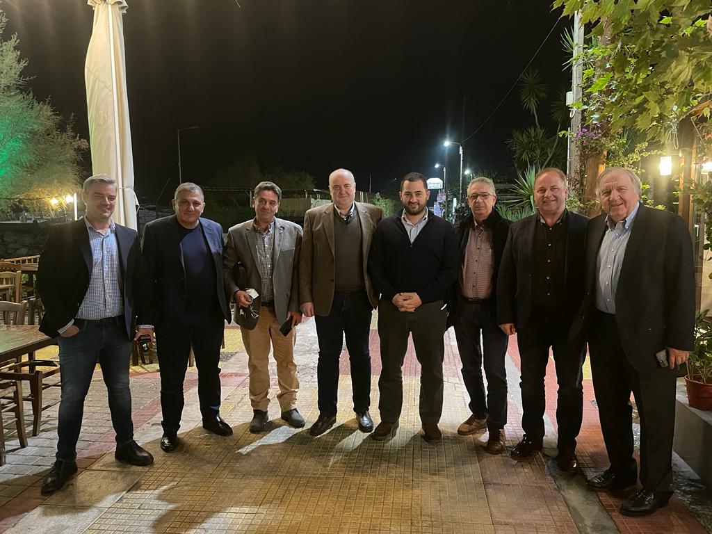 Περιφέρεια Στερεάς Ελλάδας και Επιμελητήρια συγκεντρώνουν ανθρωπιστική ...