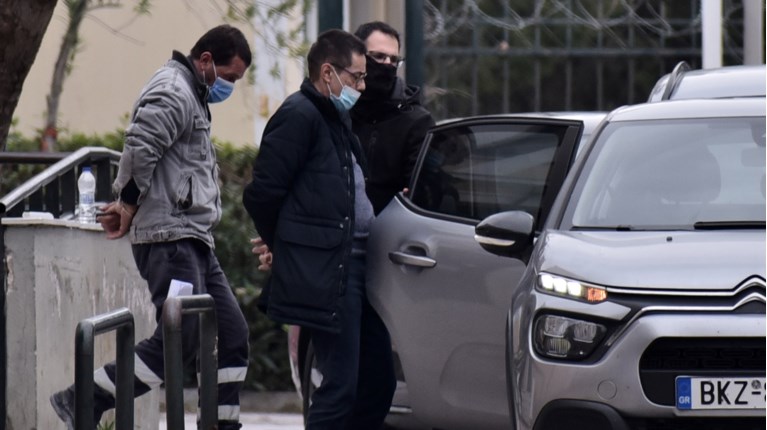 Κολωνός: 10 φορές σε 4 μήνες βίασε τη 12χρονη o δερματολόγος ...