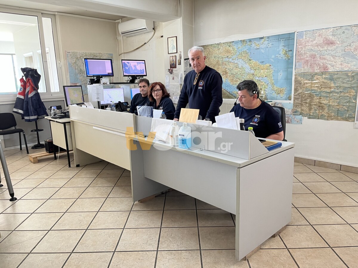 Πάσχα στο καθήκον για διασώστες ΕΚΑΒ και Πυροσβέστες- Νεκρός 77χρονος ...