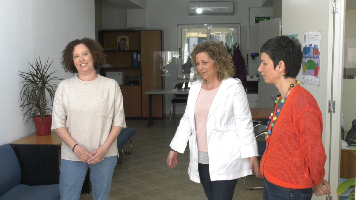 Χαρά στο πρόσωπα των εργαζομένων στο Βοήθεια στο Σπίτι για τη ...