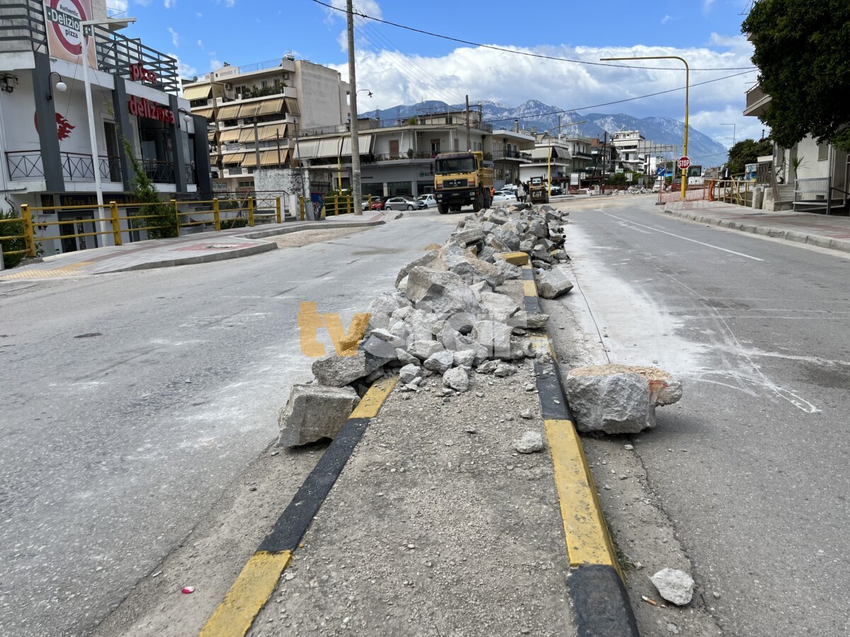 Λαμία: Σε εξέλιξη η κατασκευή του νέου κυκλικού κόμβου στη διασταύρωση ...