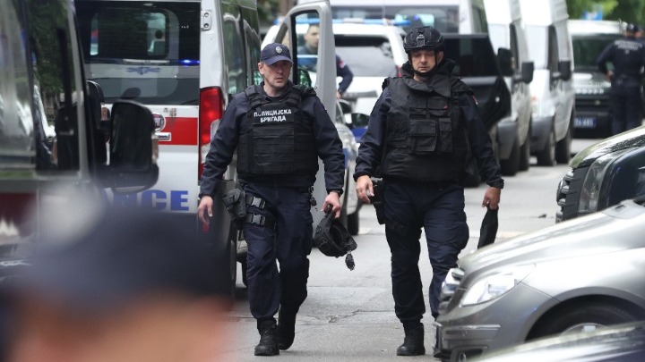 Βελιγράδι: Ατάραχος ο 14χρονος μετά το μακελειό που είχε προσχεδιάσει ...