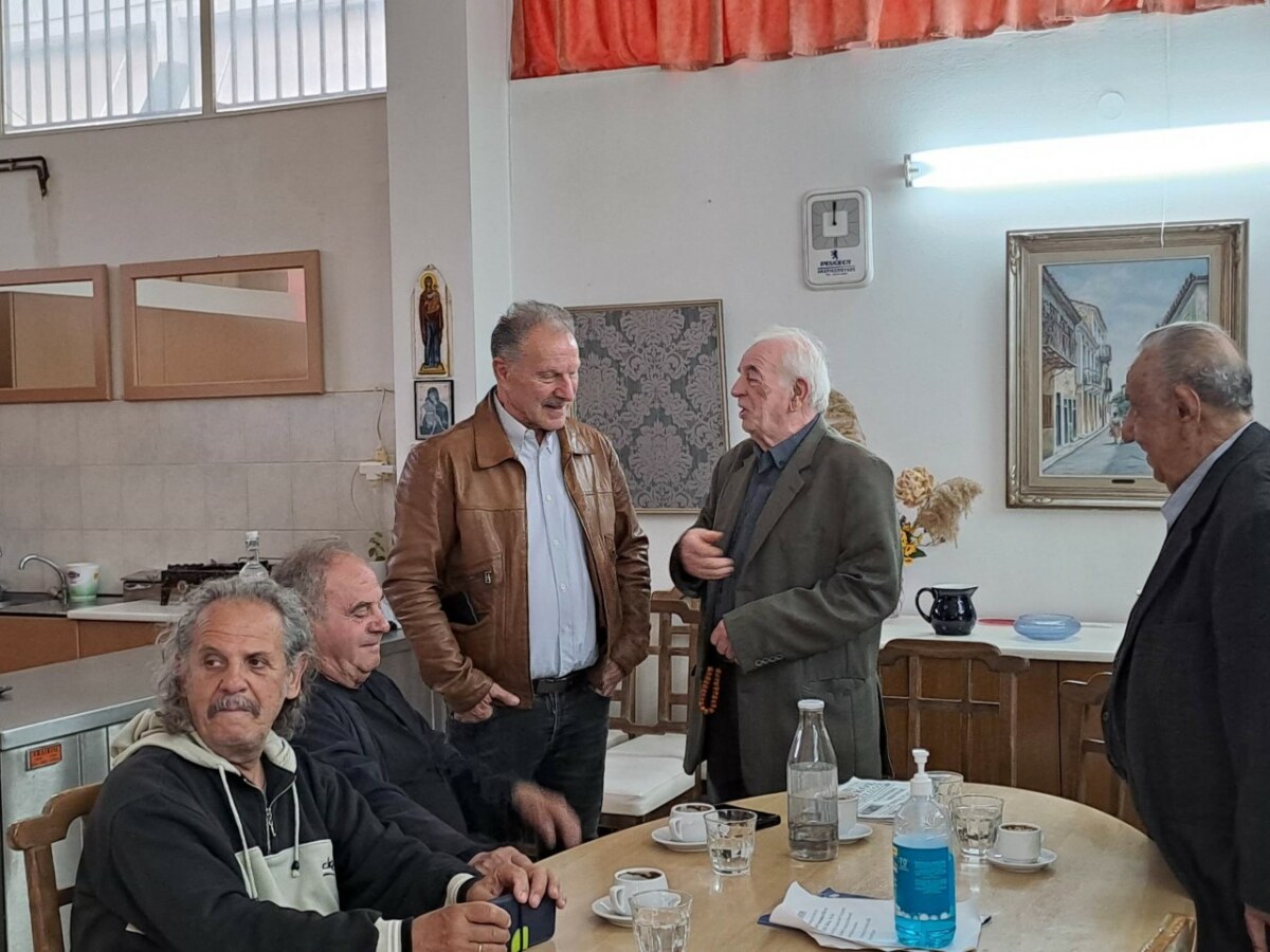 Επίσκεψη Κοτρωνιά στα Κ.Α.Π.Η. Λαμίας και το ΔΗ.ΠΕ.ΘΕ. Ρούμελης (φωτο ...