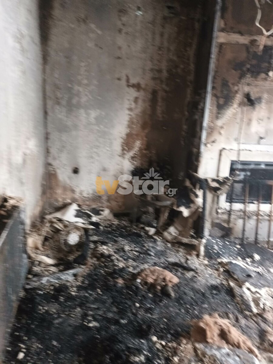 Δεσφίνα Φωκίδας: Πυρκαγιά από βραχυκύκλωμα στο σπίτι του ιερέα ...