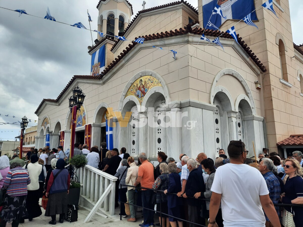 Με ροδοπέταλα και αισθήματα ευγνωμοσύνης τίμησαν τον Άγιο Ιωάννη τον ...
