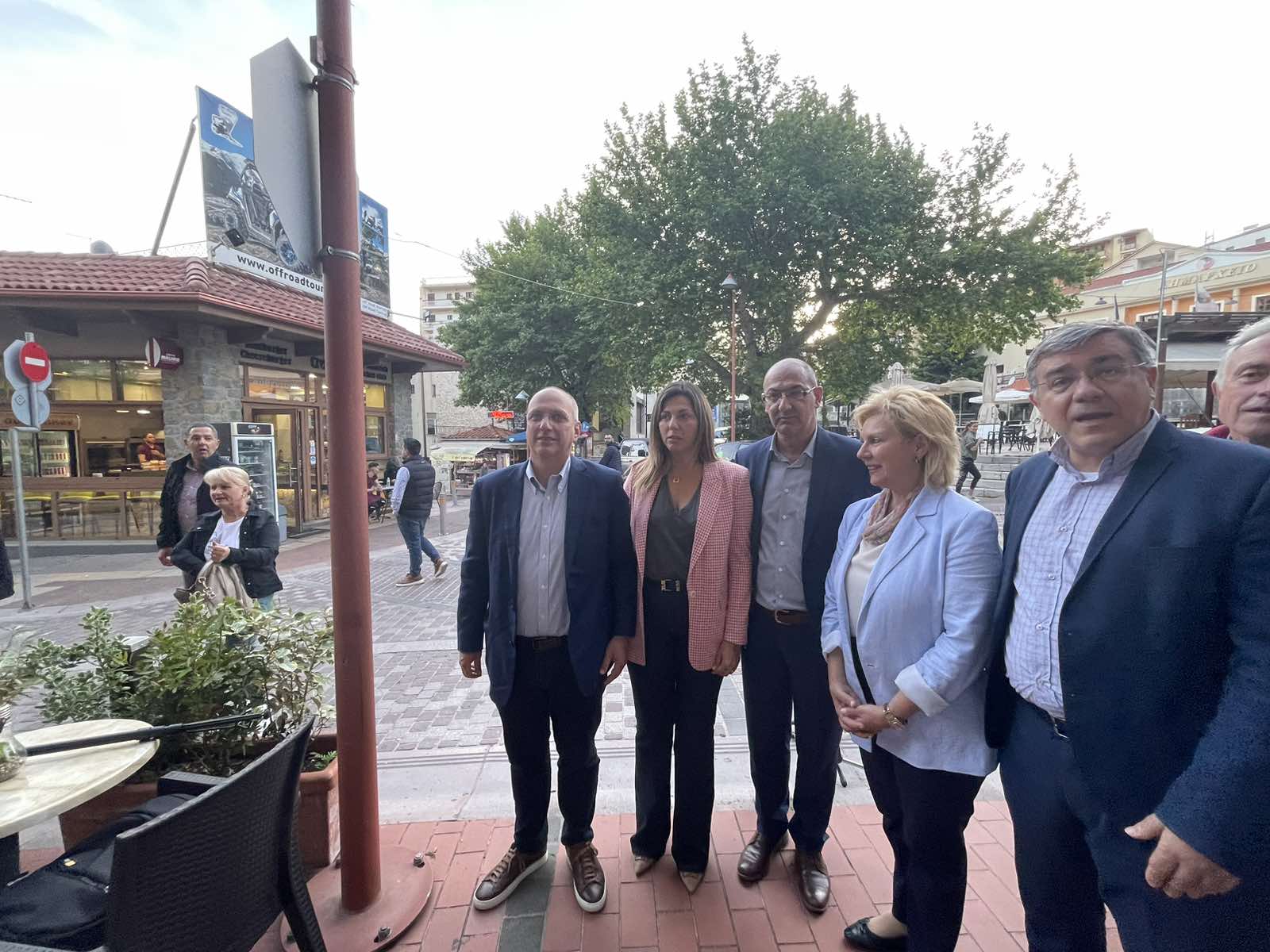 Καρπενήσι: Σοφία Ζαχαράκη και Γιάννης Οικονόμου για τις κάλπες της 25ης ...