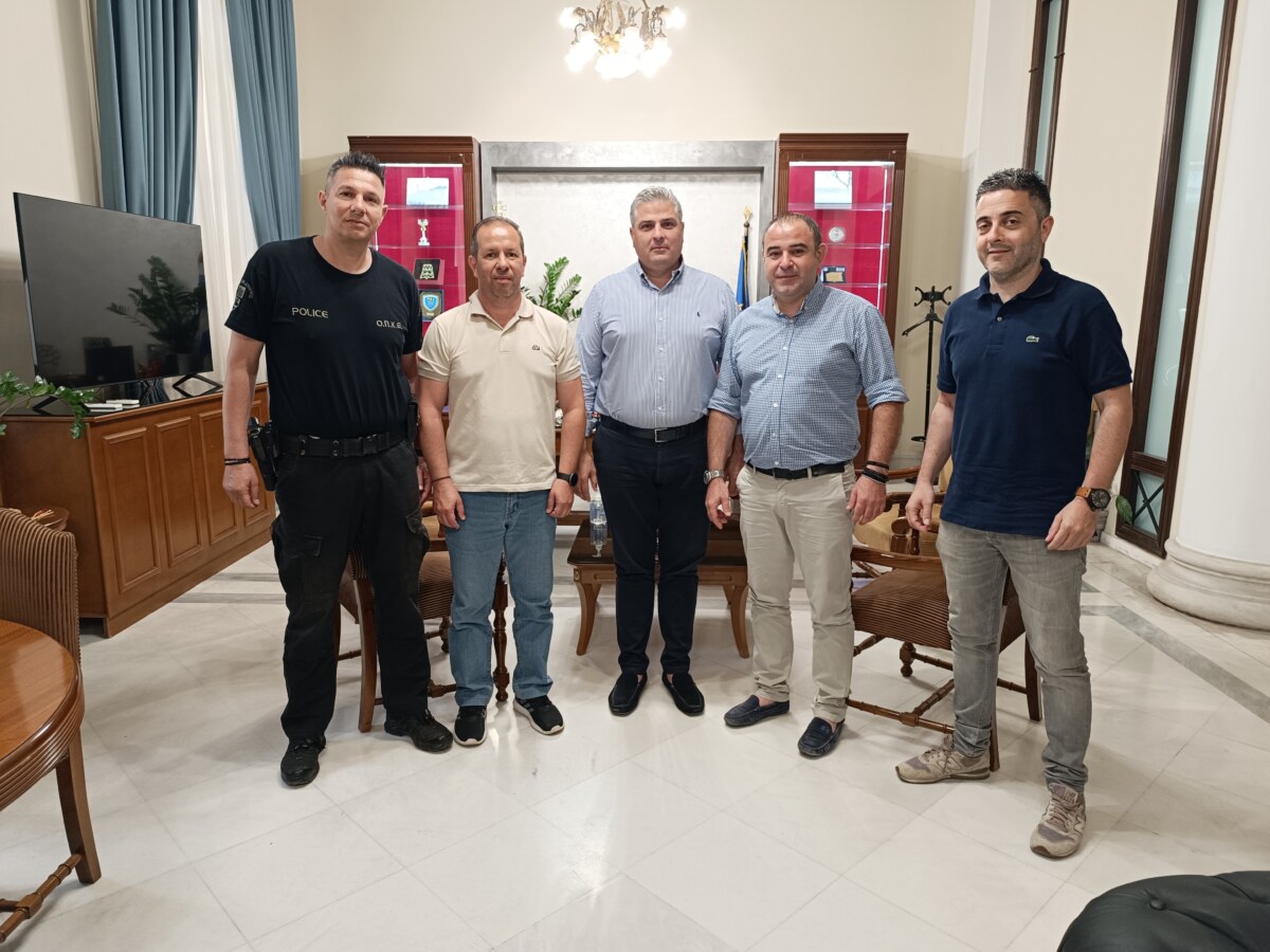 Με αντιπροσωπεία της ΄Ενωσης Αστυνομικών Υπαλλήλων Φθιώτιδας ...