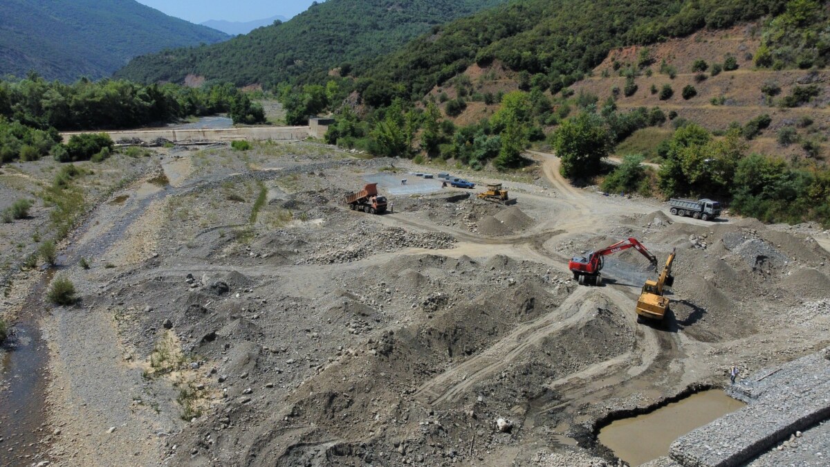 Ξεκίνησαν οι εργασίες για την προστασία της παλιάς γέφυρας Βίστριζας ...