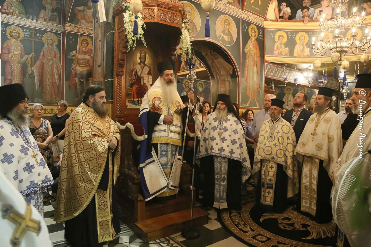Φθιώτιδος Συμεών: «Ο κόσμος όλος και αν χαθεί, μένω με την Παναγία και ...