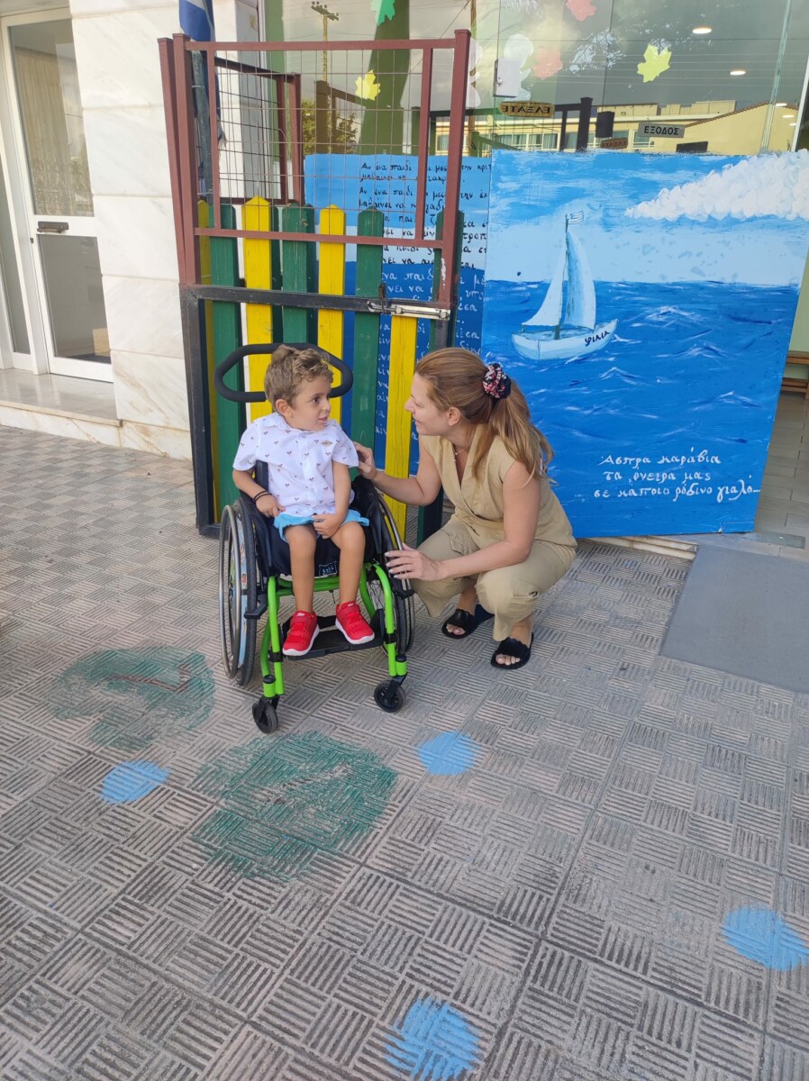 "Πρωτάκι" ο Παναγιώτης - Ραφαήλ: Συγκίνηση για την πρώτη μέρα στο ...
