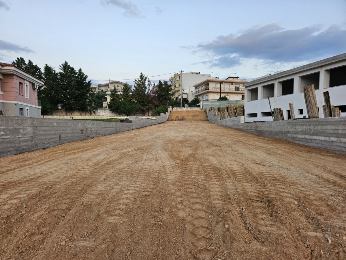 Συνεχίζεται η κατασκευή του πεζόδρομου στο Μουσικό Σχολείο Χαλκίδας ...