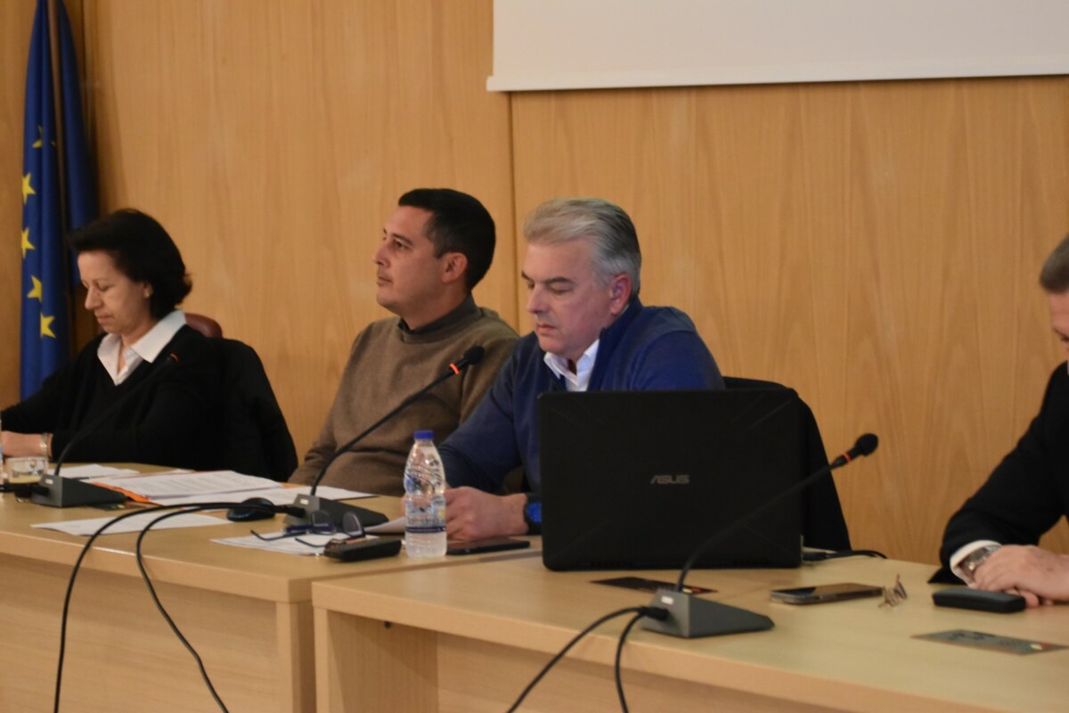 Κοινό μέτωπο Δήμου Δελφών, παρατάξεων και πολιτών για τη μετεγκατάσταση ...