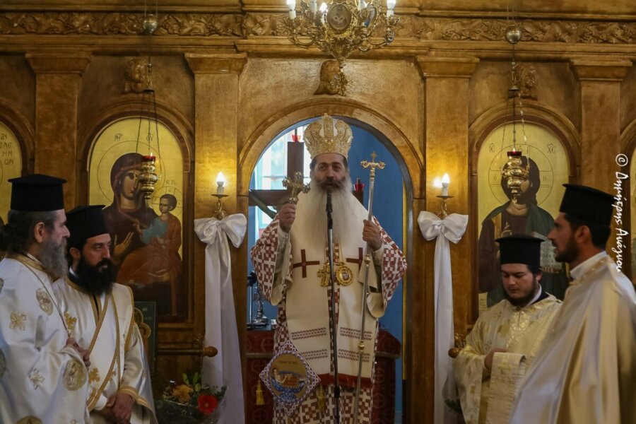 Άξιος: Τελείωσε το εκκλησιαστικό σχολείο της Λαμίας και χειροτονήθηκε ...