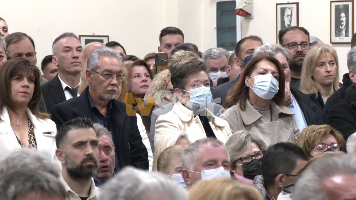 Ορκίστηκε και πάλι Δήμαρχος Μακρακώμης ο Γιώργος Χατζής (photo+video ...