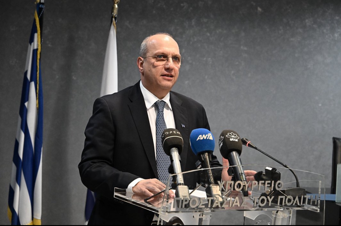 Οι δηλώσεις του Γιάννη Οικονόμου κατά τη διάρκεια παράδοσης - παραλαβής ...