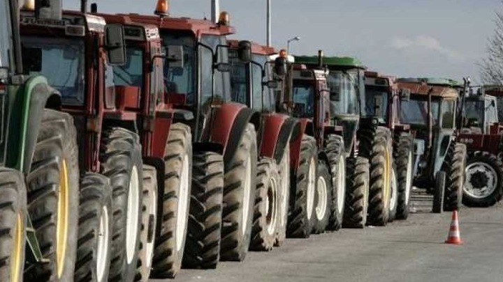 Θεσσαλονίκη: Συγκέντρωση αγροτών με εκατοντάδες τρακτέρ – tvstar.gr