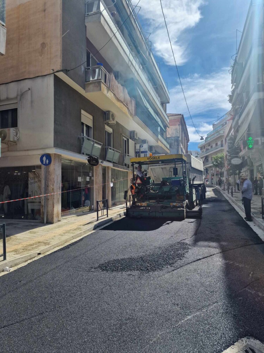 Ασφαλτοστρώνεται η οδός Αντωνίου στη Χαλκίδα (φωτο) – tvstar.gr