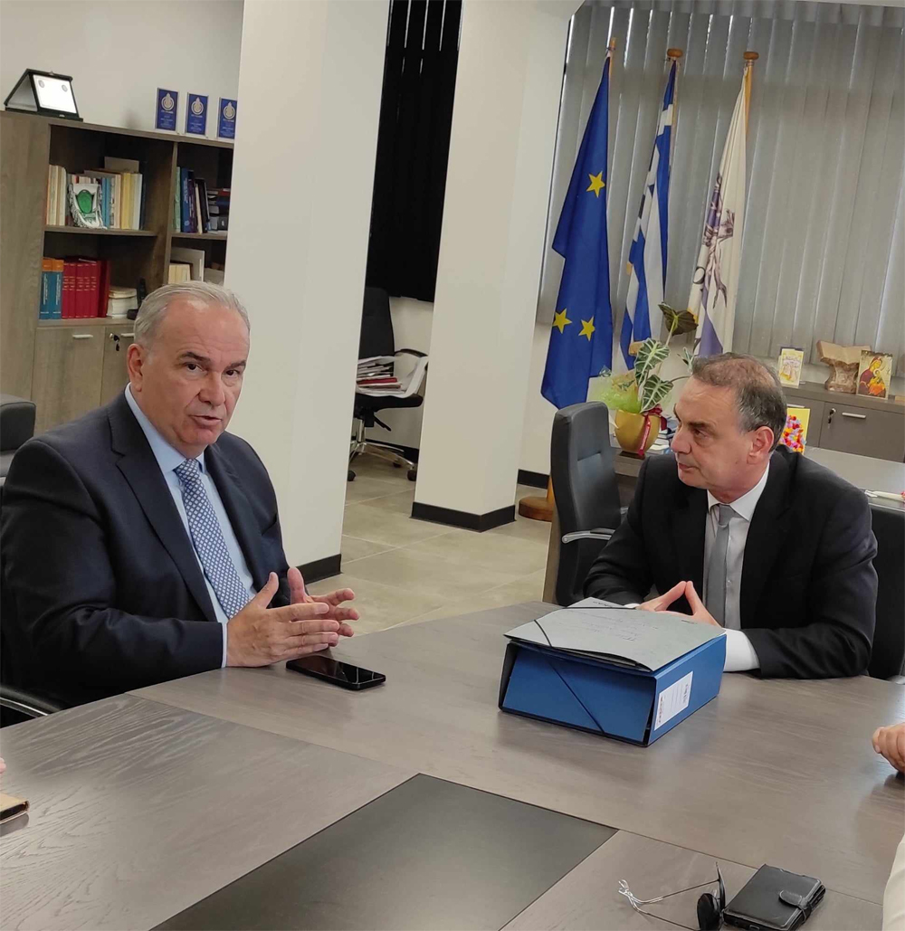 Με τον Δήμαρχο Λεβαδέων κ. Δ. Καραμάνη συναντήθηκε ο Αν.Υπουργός Εθν ...