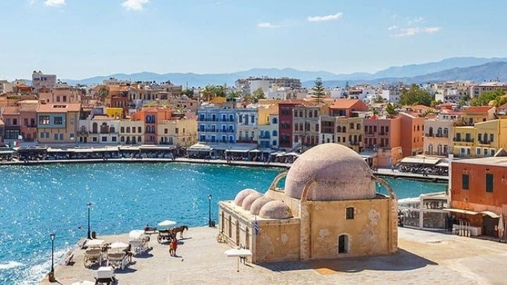 Τα τρία ελληνικά νησιά με τις καλύτερες παραλίες για τους Ελβετούς ...