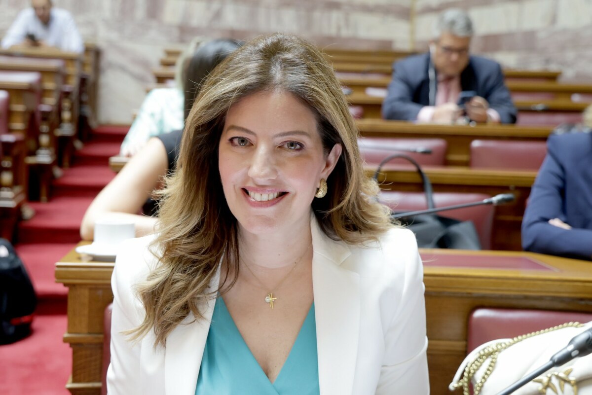 Η Καραμπατσώλη εισηγήτρια στο ν/σ για την κύρωση της δωρεάς του ...