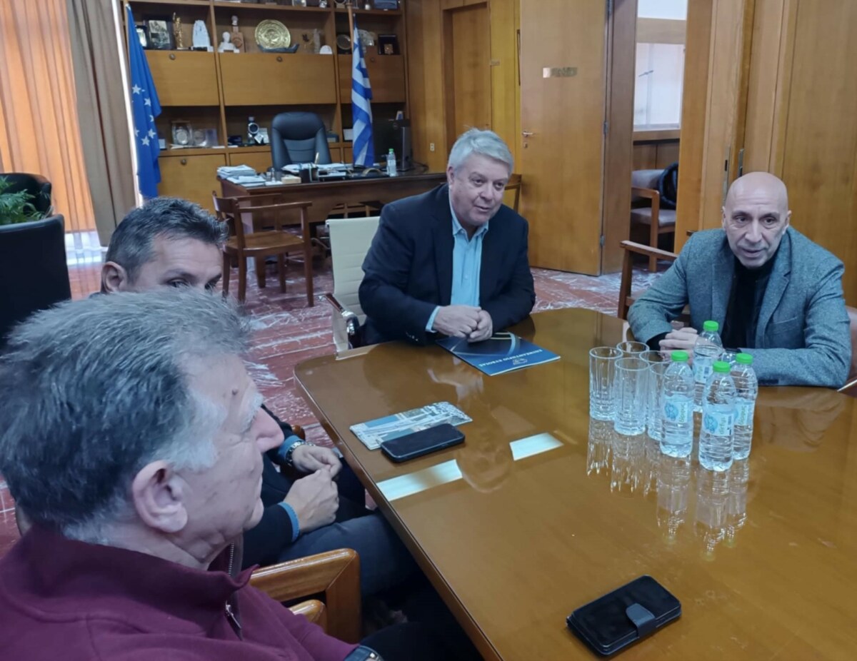 Επίσκεψη του Προέδρου ΕΒΕΑ Γιάννη Μπρατάκου στο Επιμελητήριο Εύβοιας ...