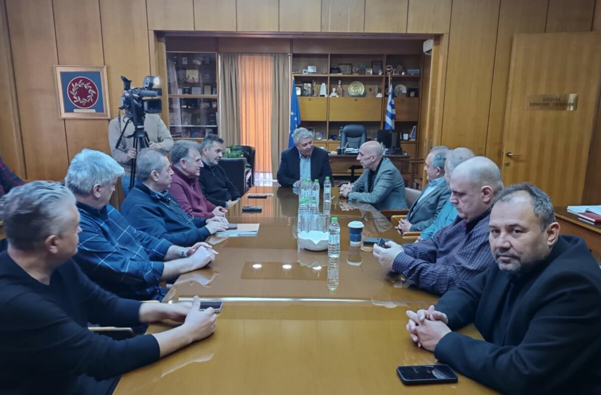 Επίσκεψη του Προέδρου ΕΒΕΑ Γιάννη Μπρατάκου στο Επιμελητήριο Εύβοιας ...