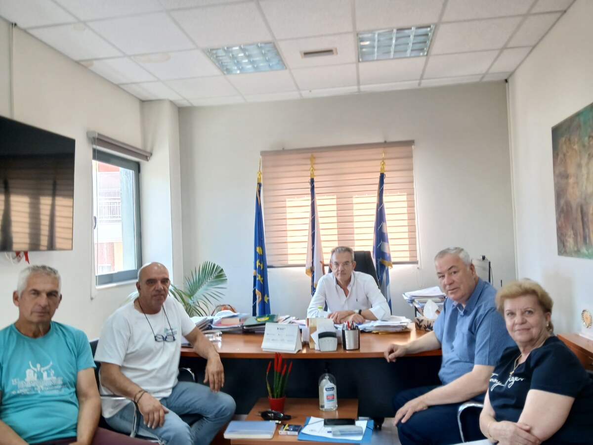 Συνάντηση ΔΣ Ένωσης Μικρασιατών με τον Δήμαρχο Θηβαίων – tvstar.gr
